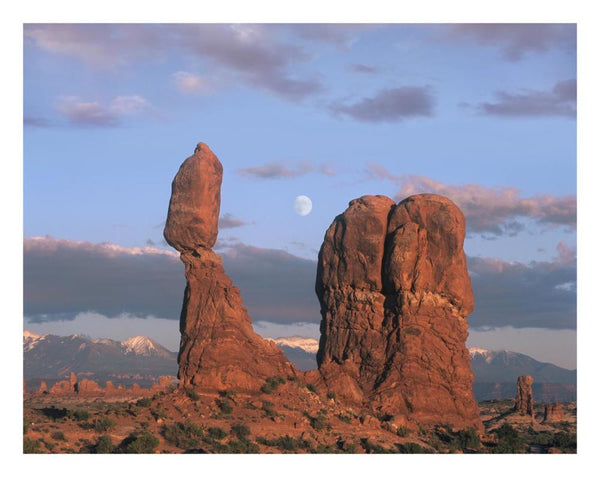 Moon Over Balanced Rock, Arches National Park, Utah-Paper Art-26,,X20 ...